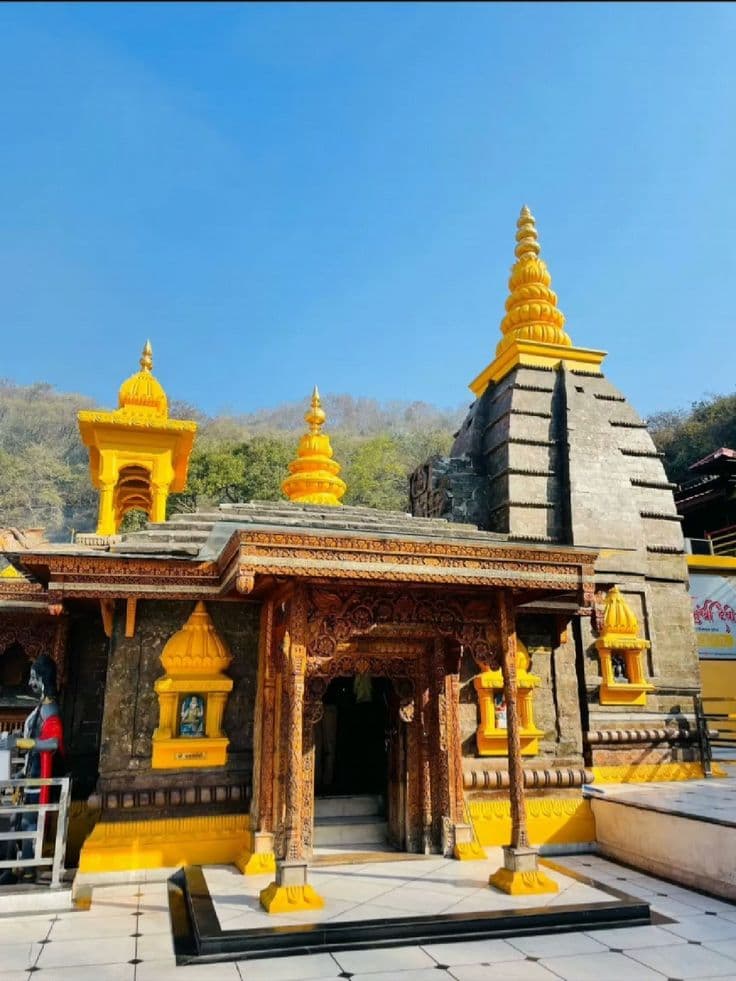 Temple | Baglamukhi Temple Details, Location & Significance
